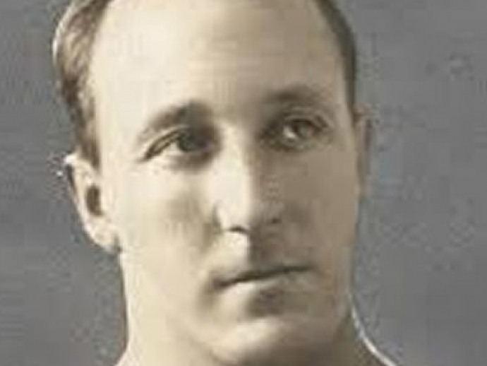 The day a humble Australian became an Olympic Icon - Carlile Swimming